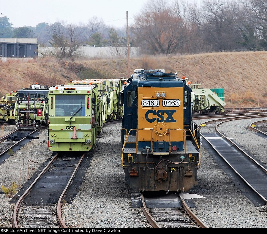 CSX 8463 and MT 200701